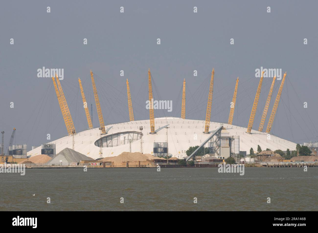 The O2, Architect Richard Rogers, Thames, London, England, Millennium ...