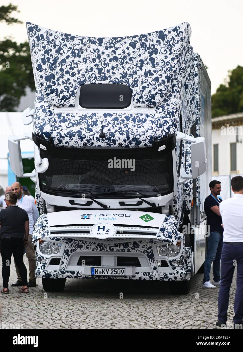 Karlsruhe, Germany. 29th June, 2023. At the Karlsruhe Institute of ...