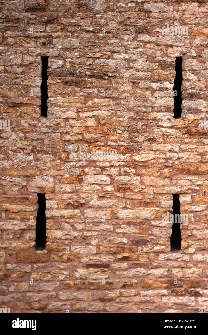 Arrow slit window hi-res stock photography and images - Alamy