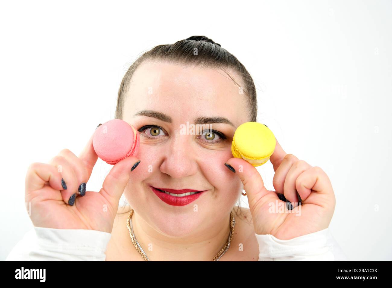 Cake pop smile hi-res stock photography and images - Alamy