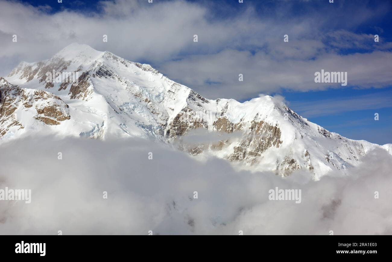 spectacular view of mount denali on a sunny day from a flightseeing ...