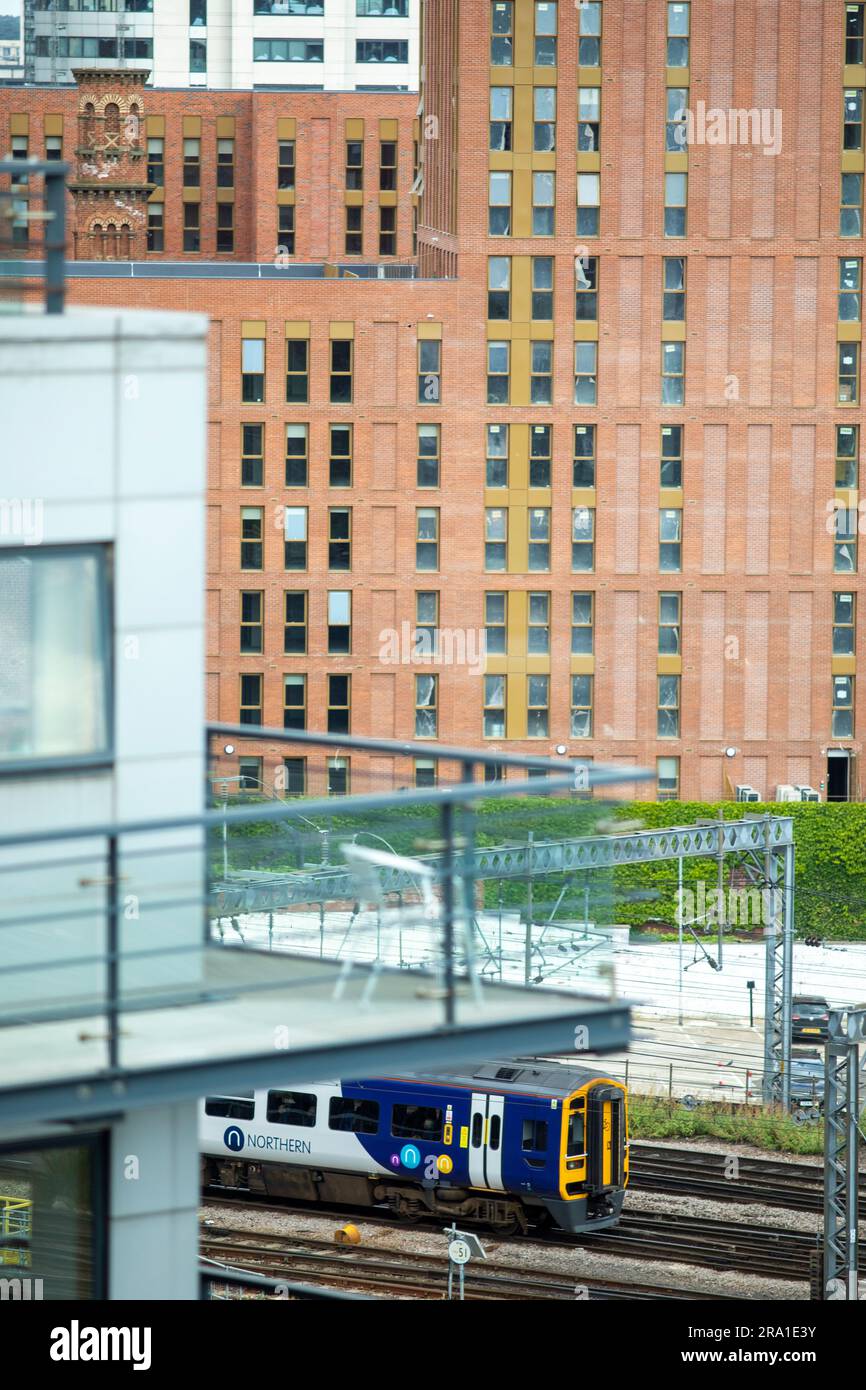 Leeds city station 202* hi-res stock photography and images - Alamy
