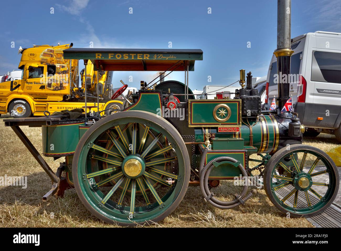 Steam Traction Engine, miniature sized model Stock Photo - Alamy