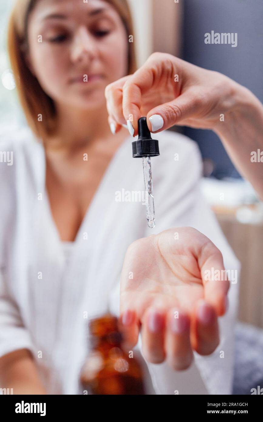 Apply serum hi-res stock photography and images - Alamy