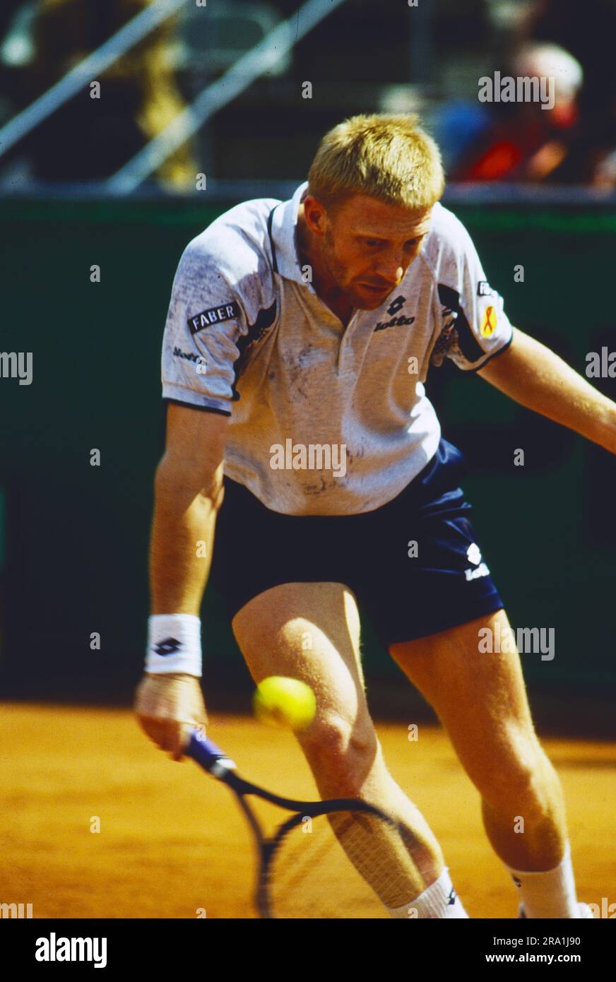 Boris Becker bei einem Tennismatch, circa 1996 Stock Photo - Alamy