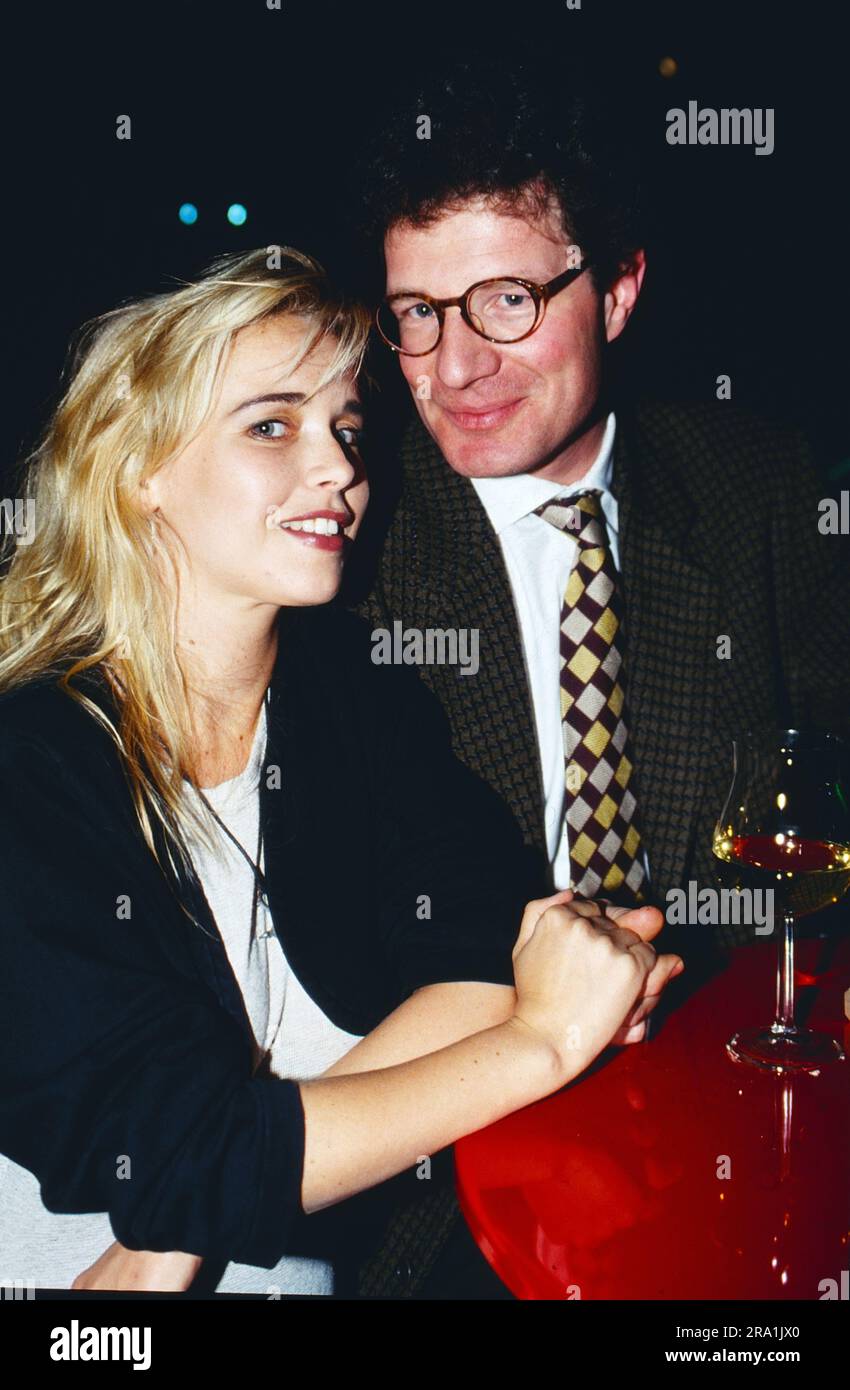 Schauspielerin Tina Ruland mit TV Moderator und Publizist Roger ...