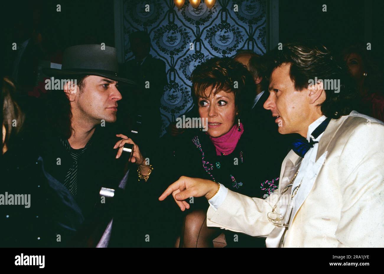 Rocksänger Udo Lindenberg und Showstar Caterina Valente bei einem event ...