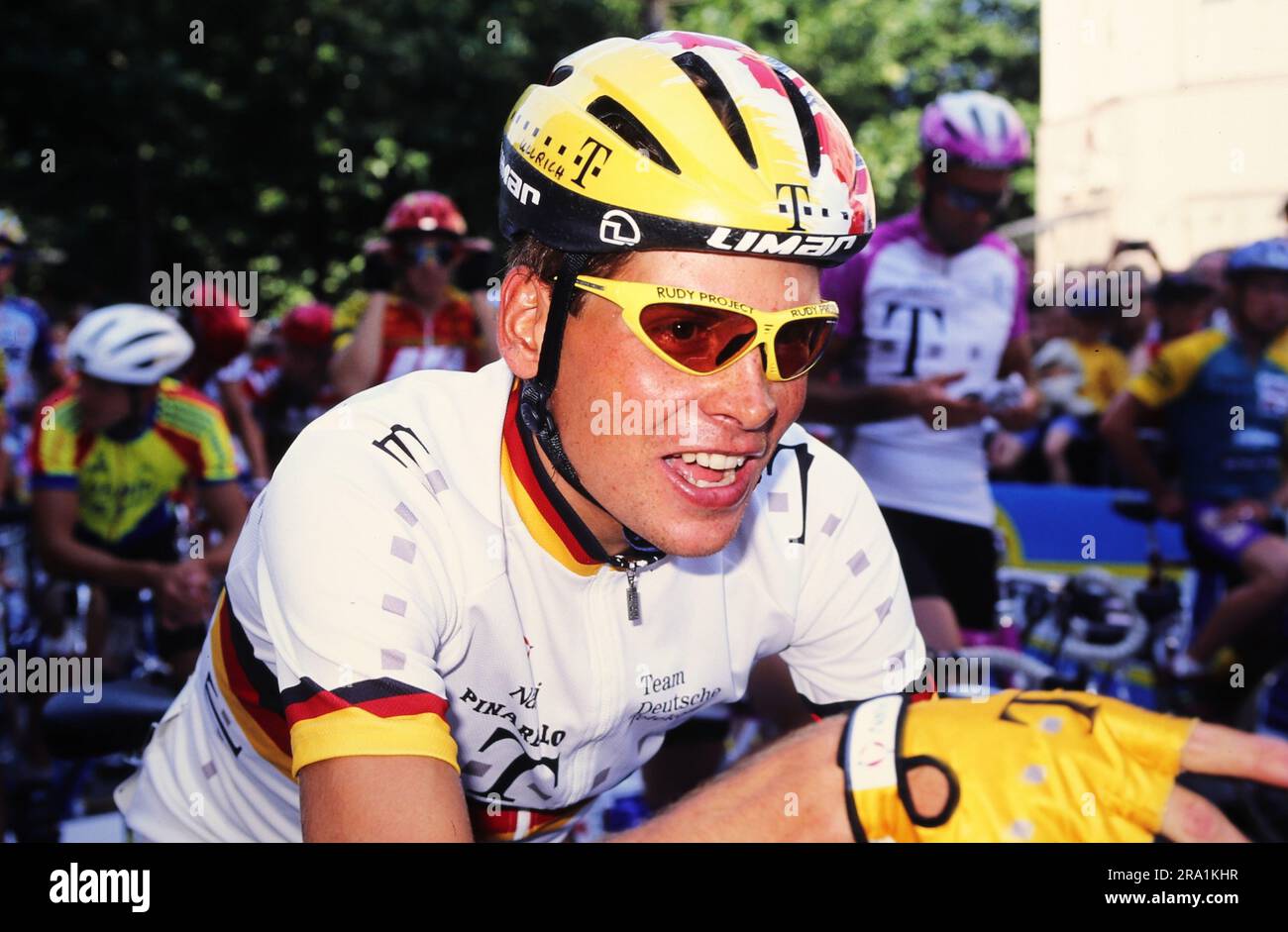 Jan Ullrich, deutscher Radrennfahrer, im Trikot von Team Telekom, auf ...