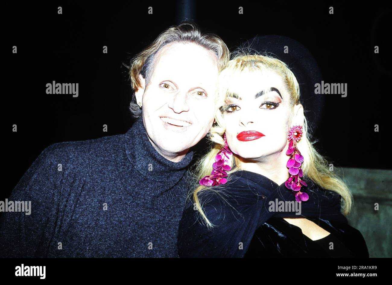 Nina Hagen, deutsche Sängerin und Schauspielerin, mit Travestiestar ...
