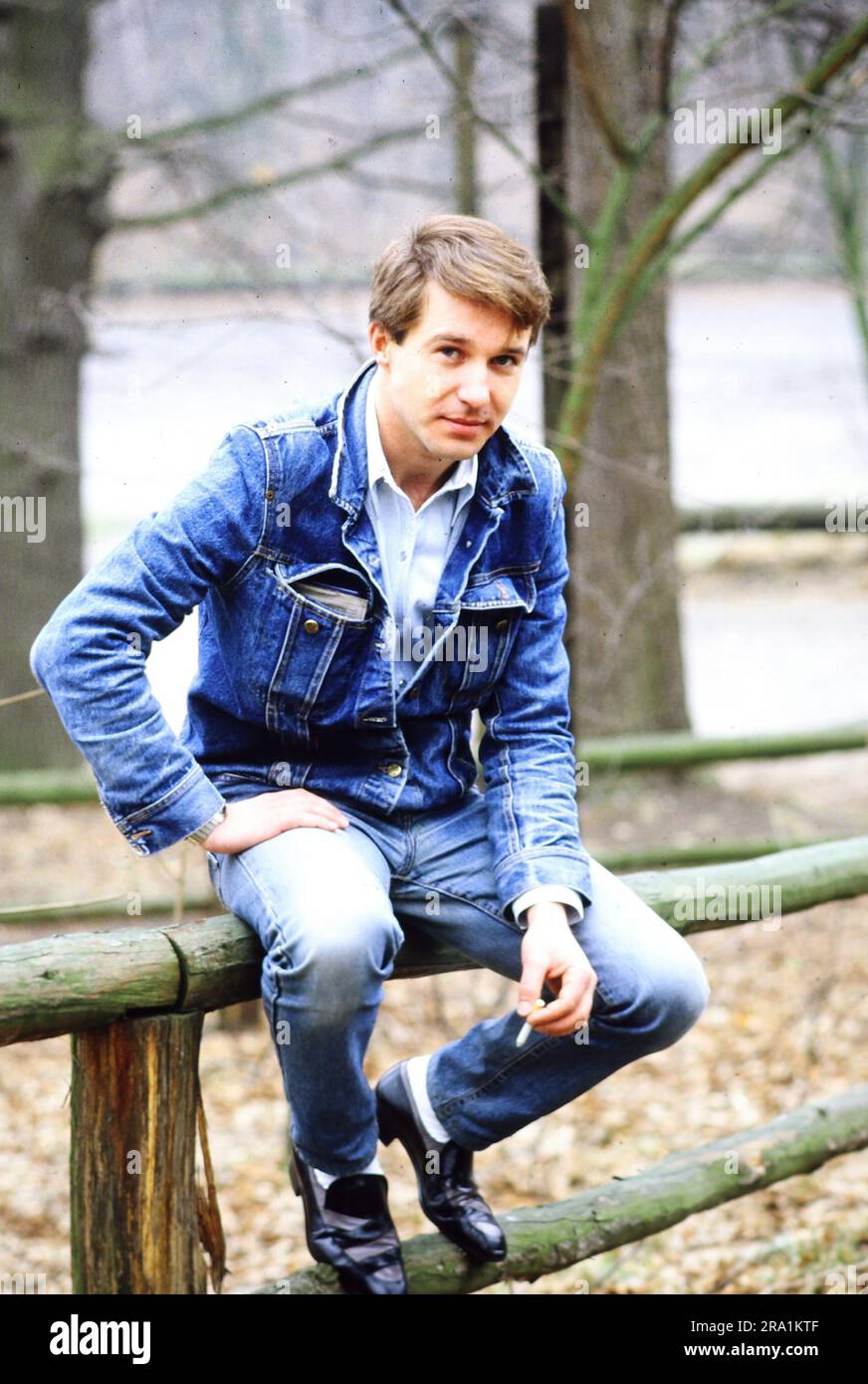 Michael Lesch, deutscher Schauspieler, Deutschland um 1987 Stock Photo ...