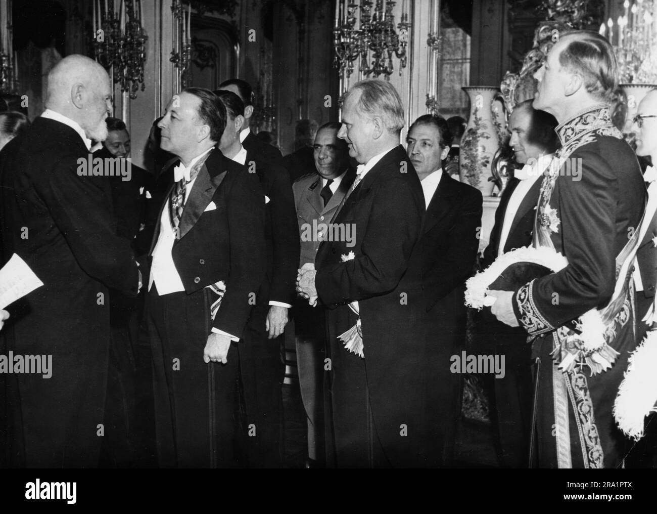 Erster botschafter hi-res stock photography and images - Alamy