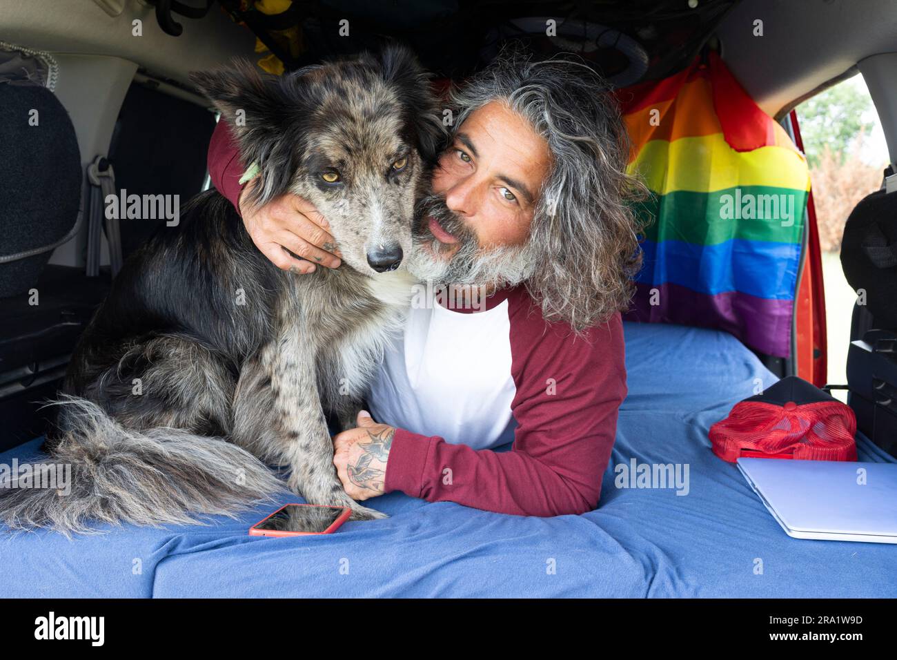 Digital nomad pet hi-res stock photography and images - Alamy