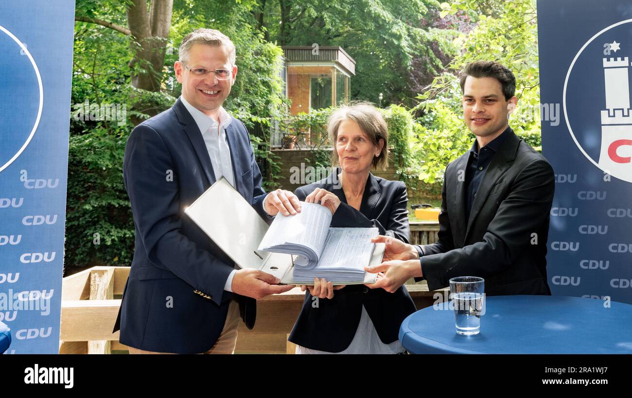Hamburg, Germany. 30th June, 2023. Christoph de Vries (l, CDU), Member ...
