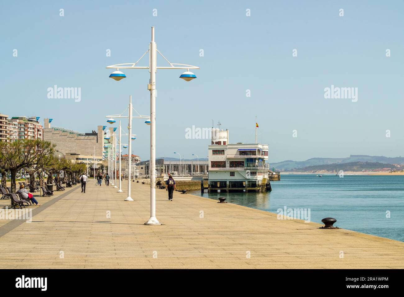 Santander waterfront hi-res stock photography and images - Alamy