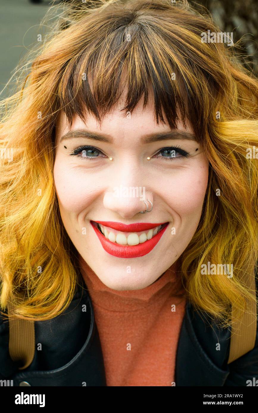 Edgy girl hi-res stock photography and images - Alamy