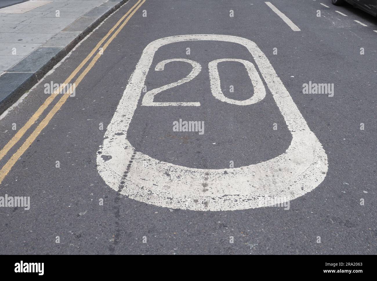twenty miles per hour speed limit sign zone in the city centre Stock ...