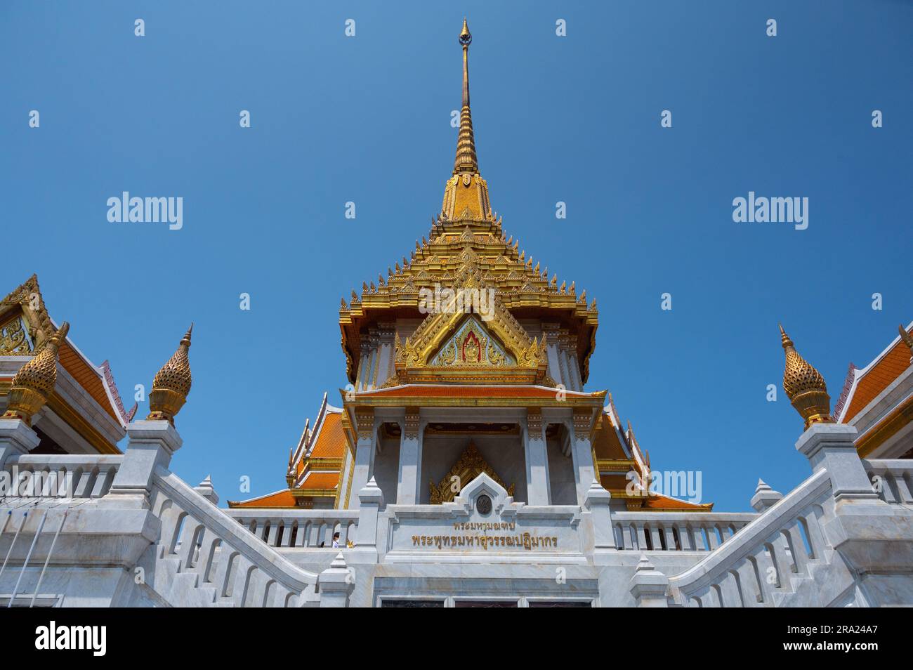 Wat Traimit Withayaram Worawihan, Temple of the Golden Buddha, in ...