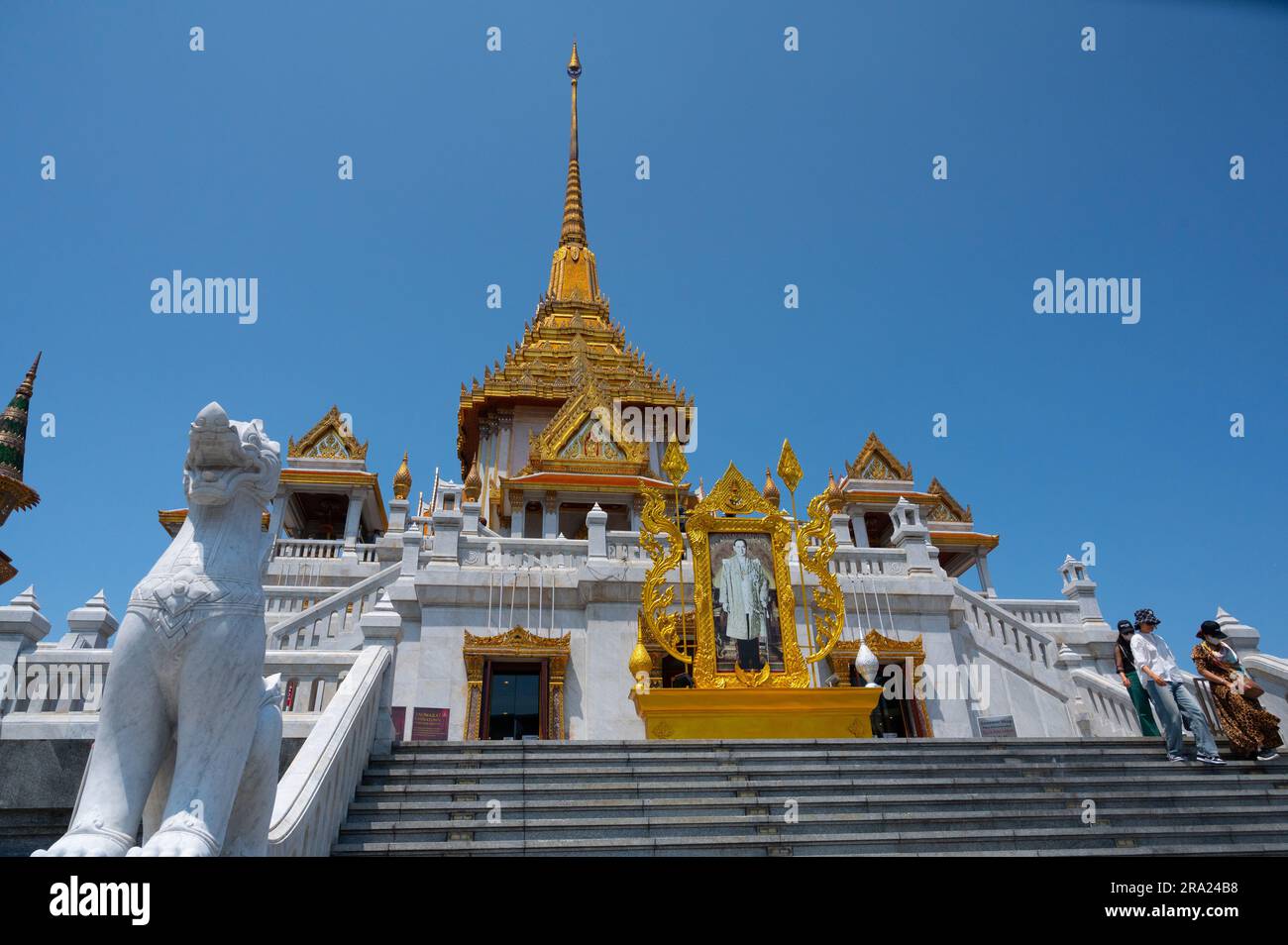 Wat Traimit Withayaram Worawihan, Temple of the Golden Buddha, in ...