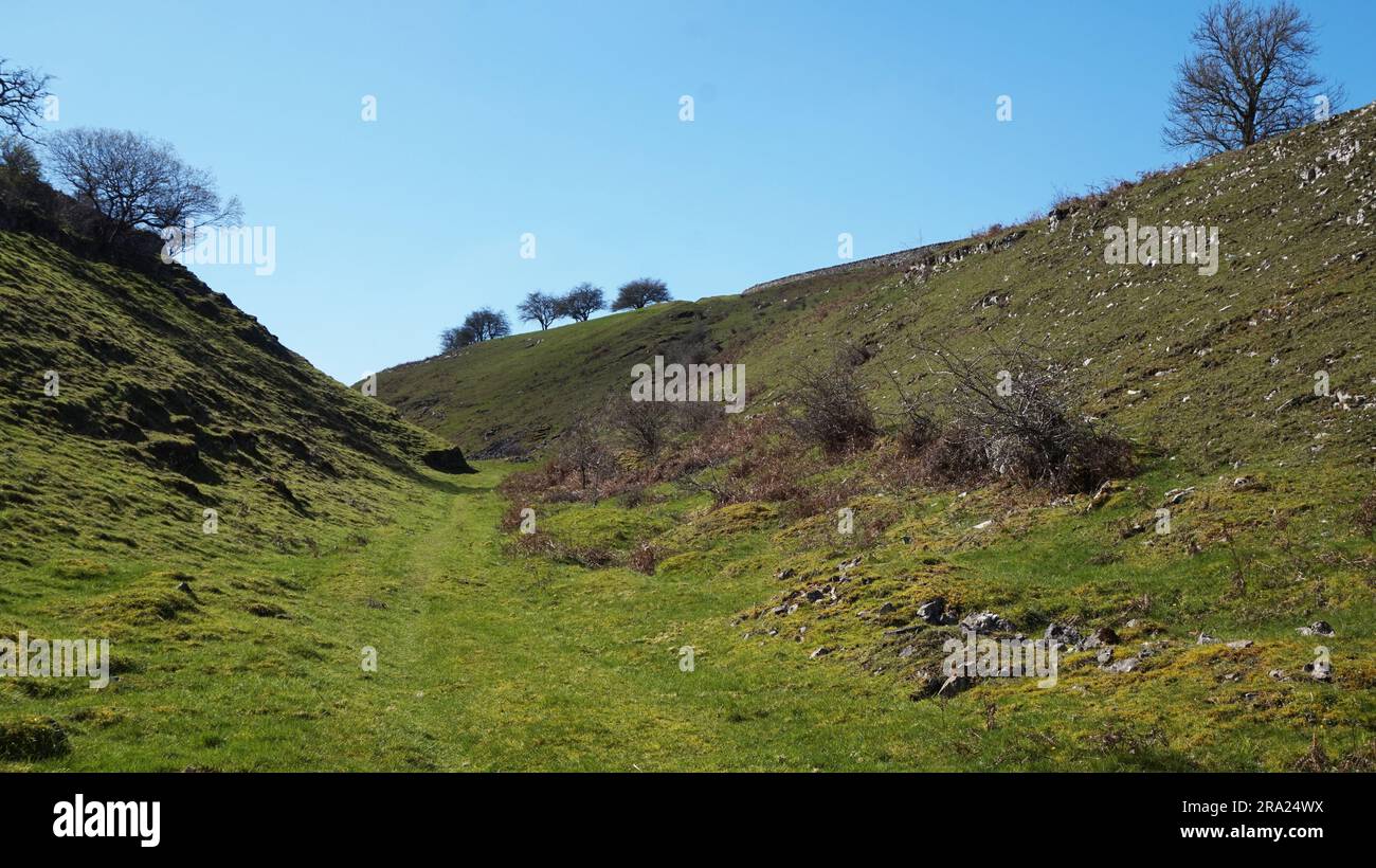 Landscape photograph, Derbyshire Dales. Views of limestone walls and ...