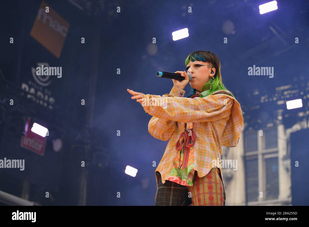 Paris, France. 29th June, 2023. Violet indigo performs during the Fnac ...