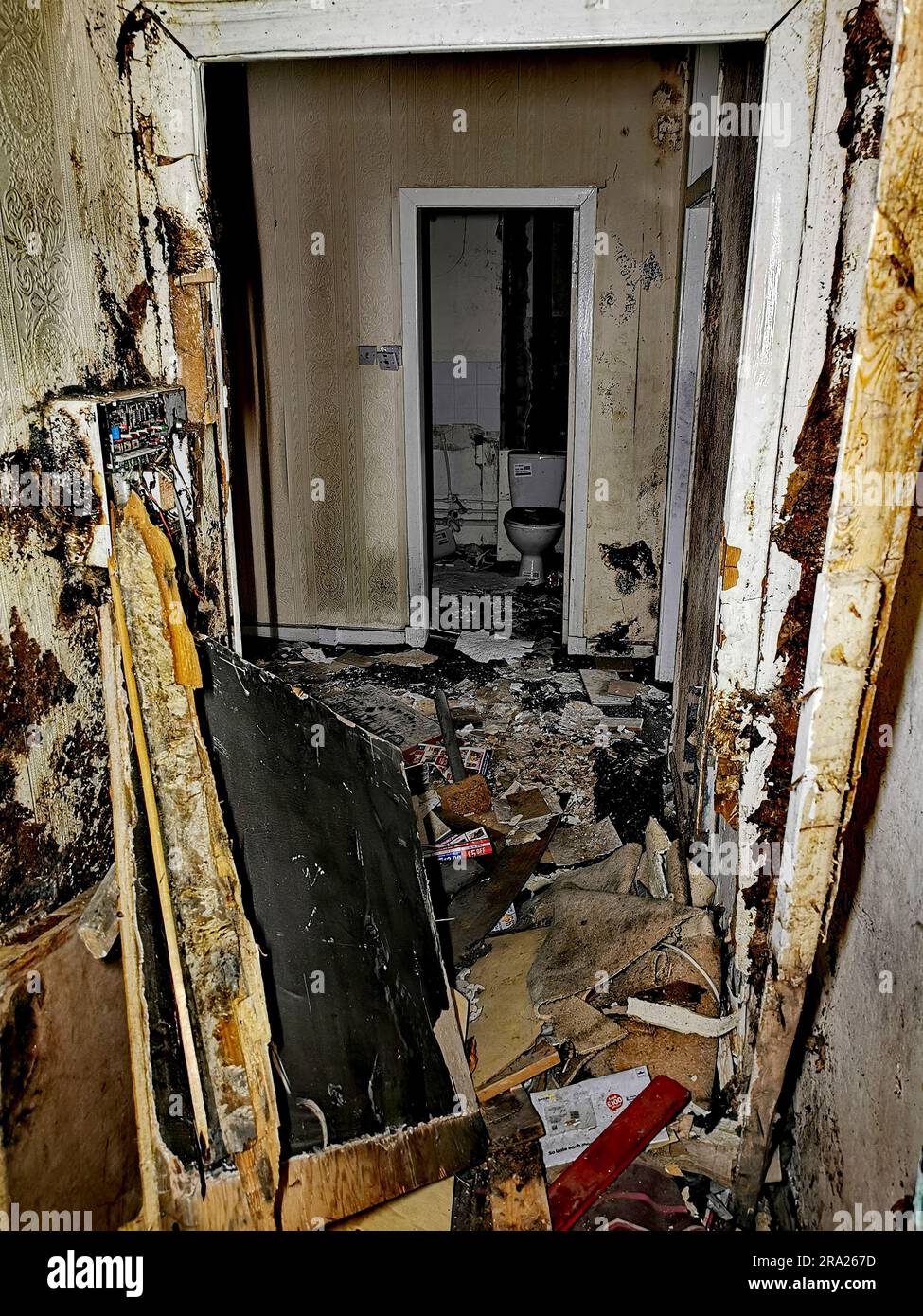The building is crumbling down GLASGOW, SCOTLAND WELCOME TO THE ...
