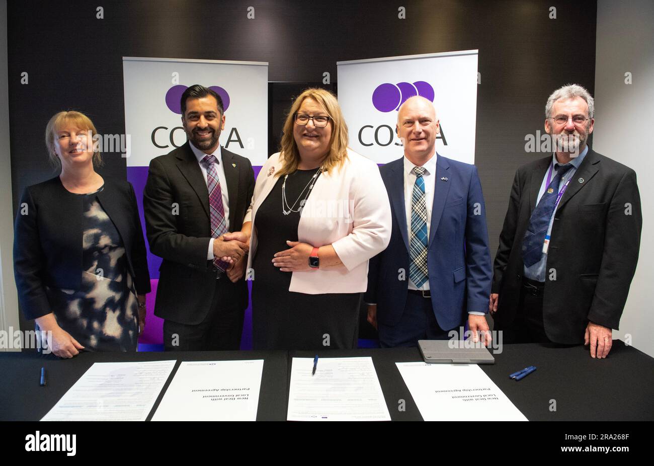 President of cosla hi-res stock photography and images - Alamy