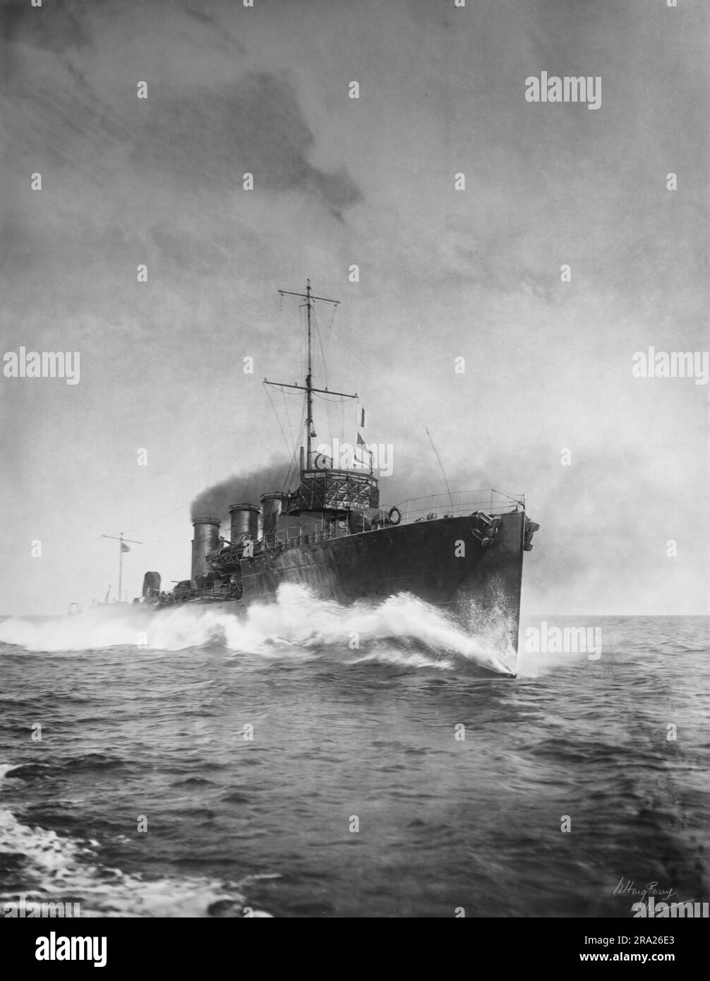 World war 1 royal navy destroyer hi-res stock photography and images ...