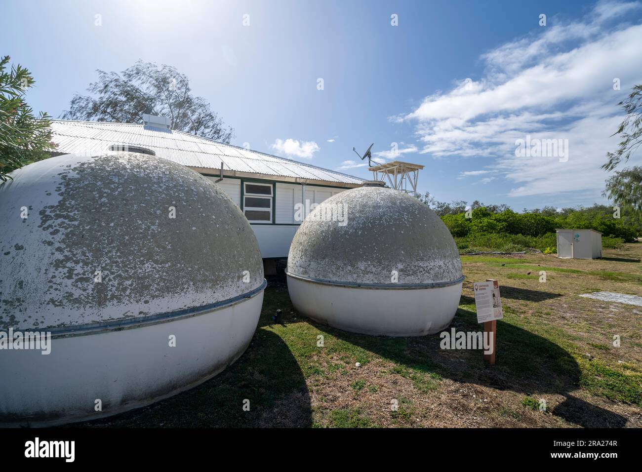 Lighthouse Keepers cottages, Lady Elliot Island, Great Barrier Reef ...