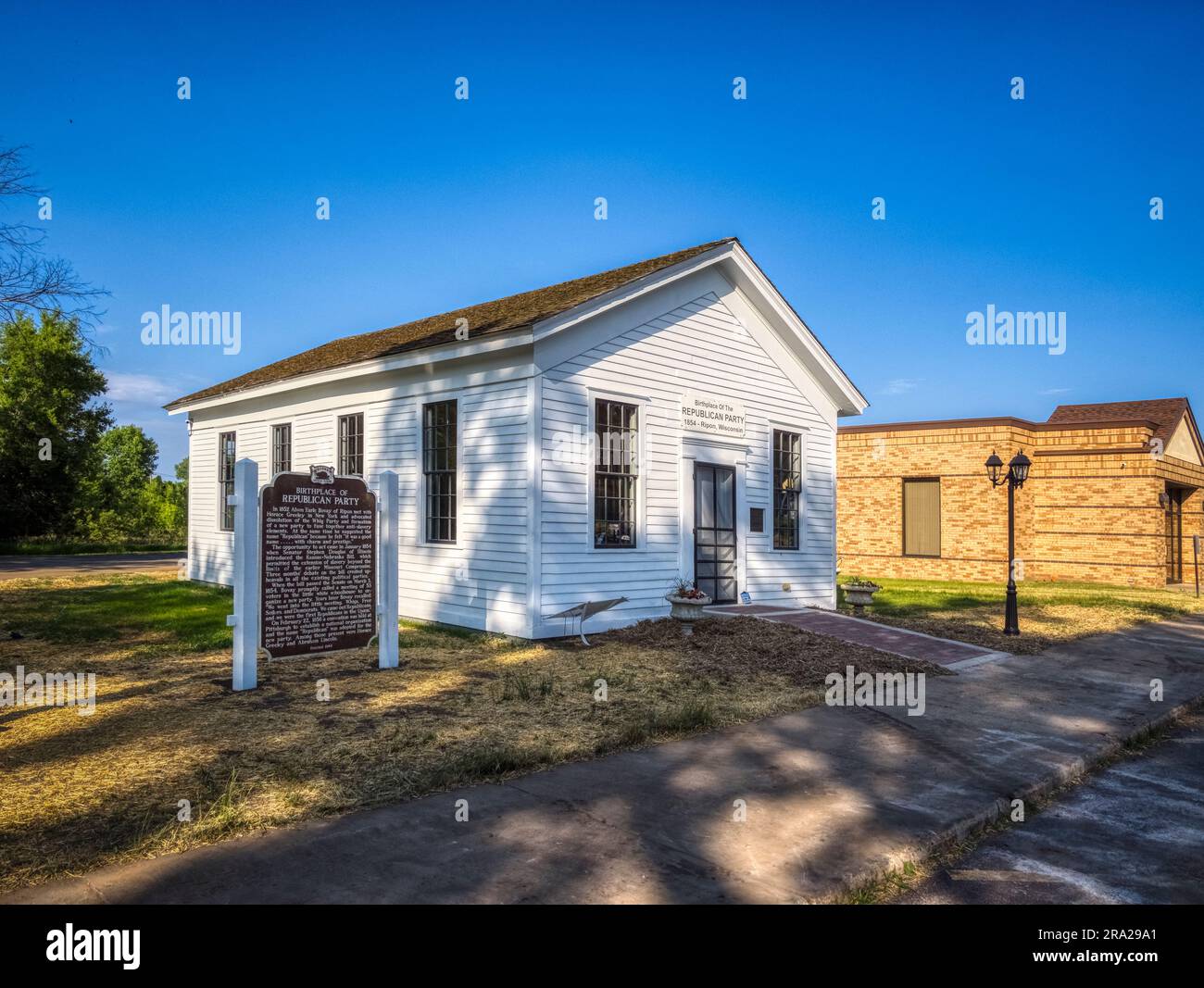 Historical schoolhouse hi-res stock photography and images - Alamy