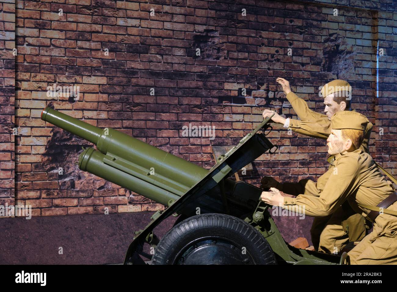 A diorama of Red Army soldiers using gun artillery. At the Shon Sharaf ...
