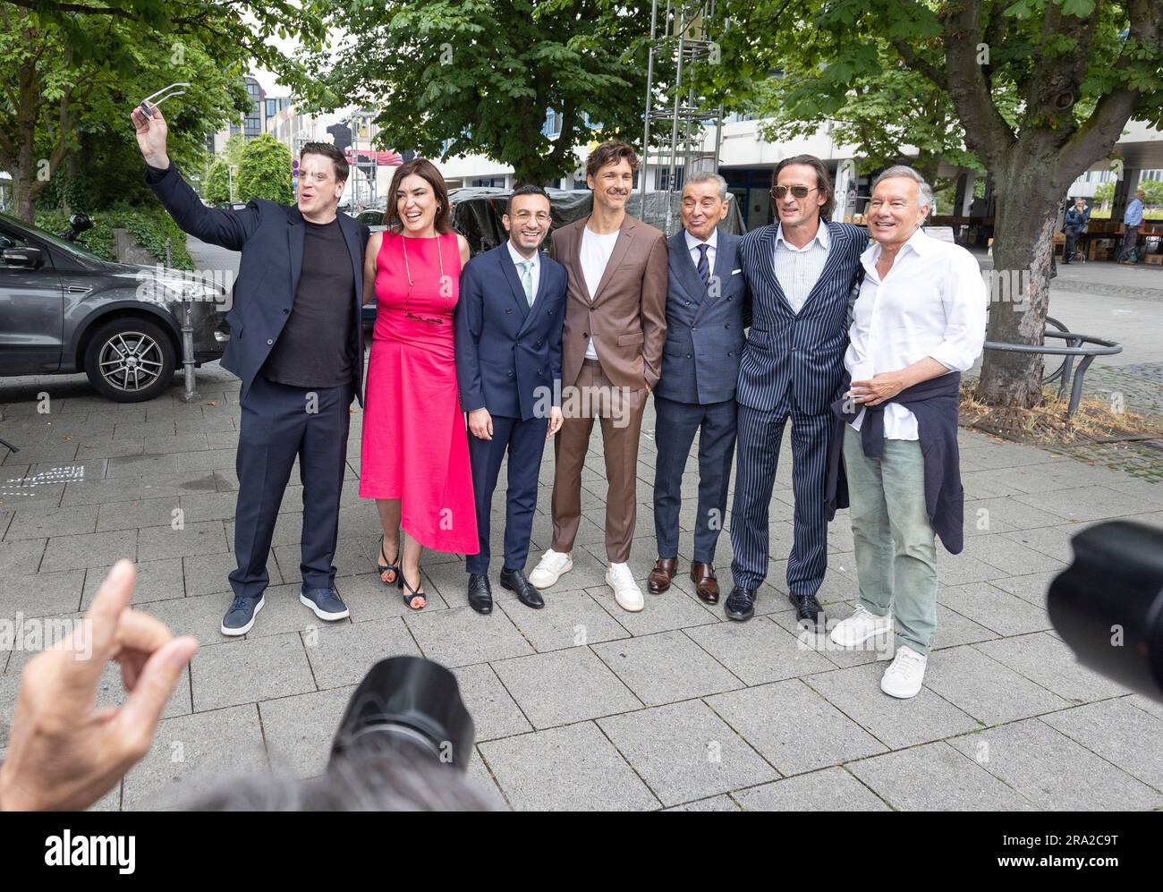 30 June 2023, Hesse, Frankfurt/Main: Dominik Elstner (l-r), son of ...