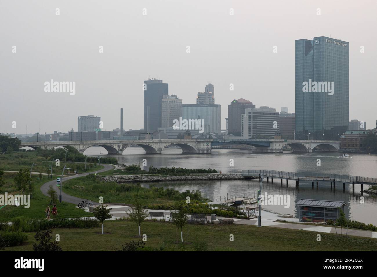 Smog gathers as a result of Canadian wildfires in Toledo. Toledo, Ohio ...