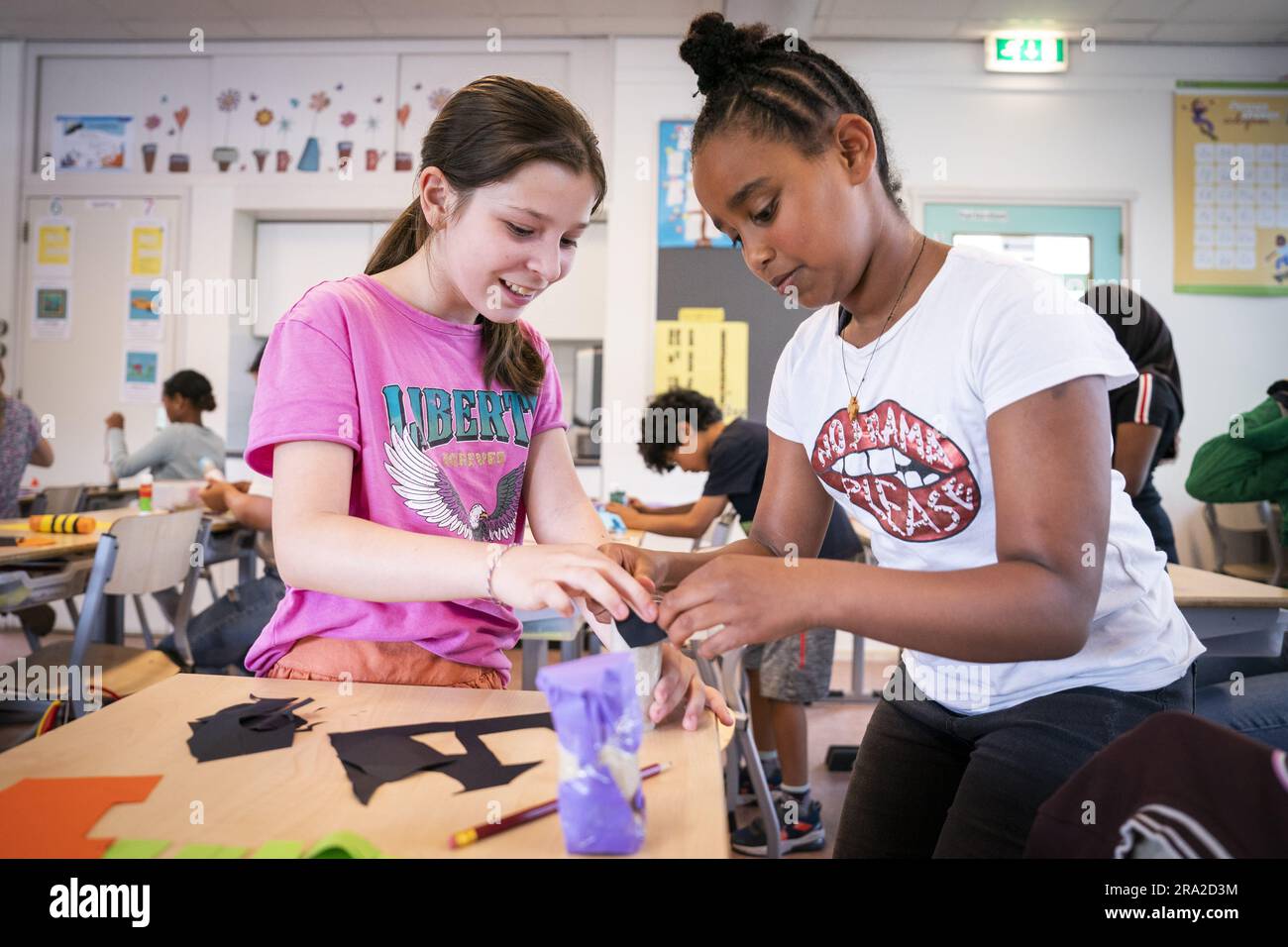HORN - Children craft musical instruments and decorations for the Keti ...