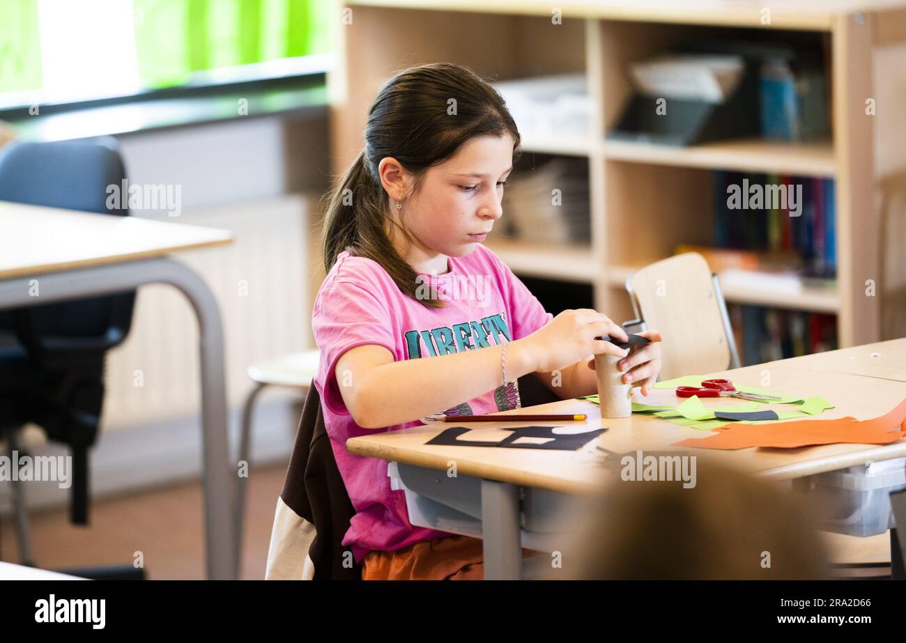 HORN - Children craft musical instruments and decorations for the Keti ...