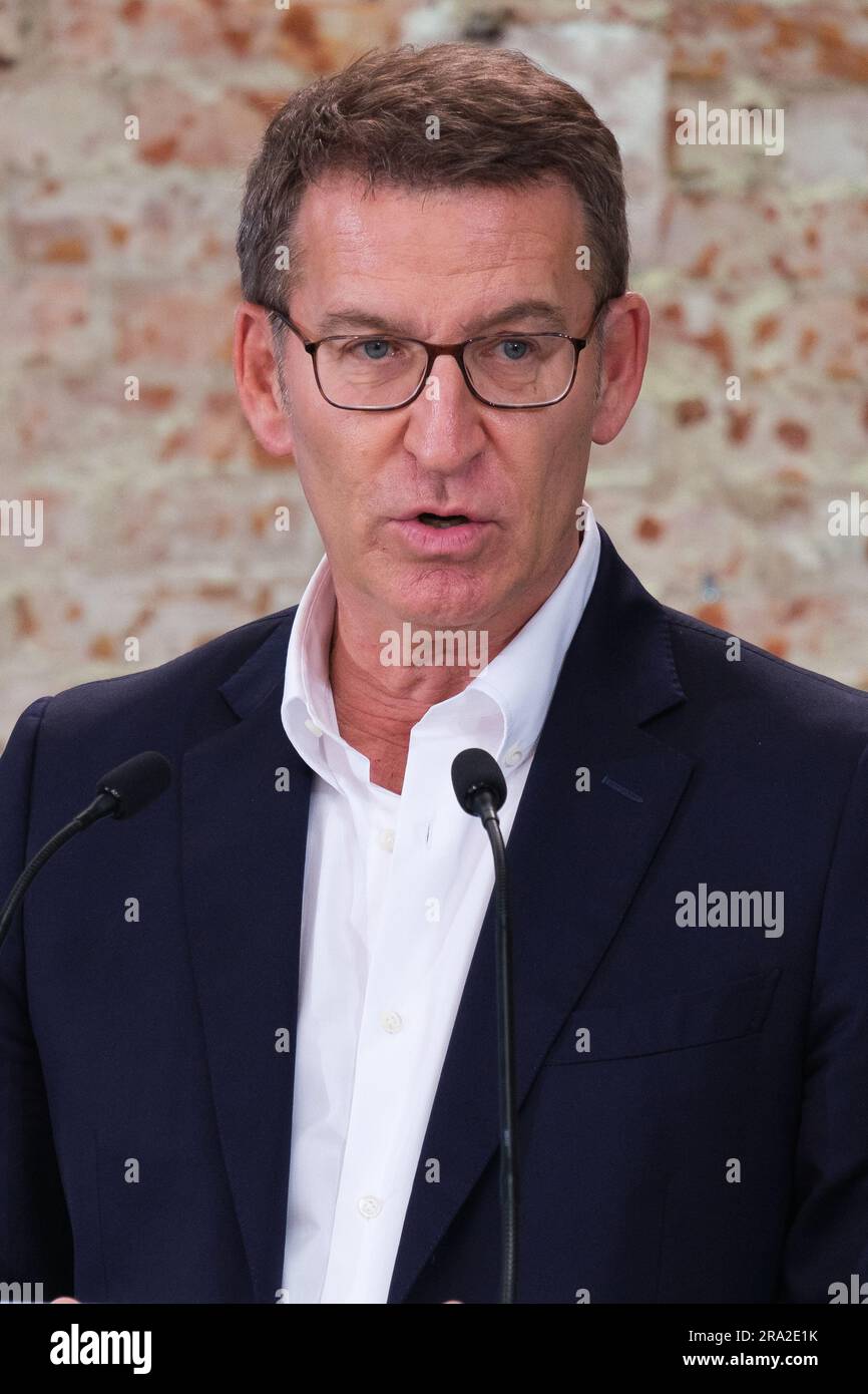The leader of the PP, Alberto Nuñez Feijoo presents the cultural ...