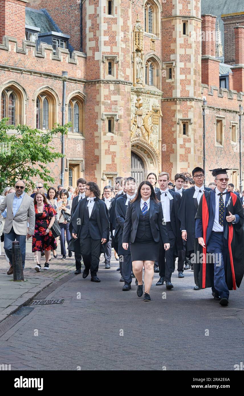 Led by staff, students from Magdalene College, University of Cambridge ...
