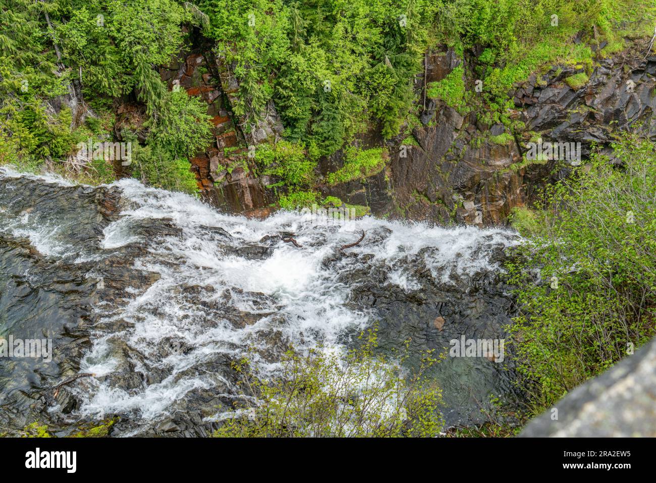 Top of a waterfall hi-res stock photography and images - Alamy