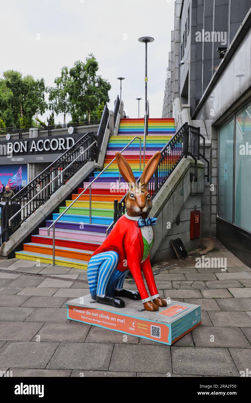 Cat mackenzie artwork hi-res stock photography and images - Alamy