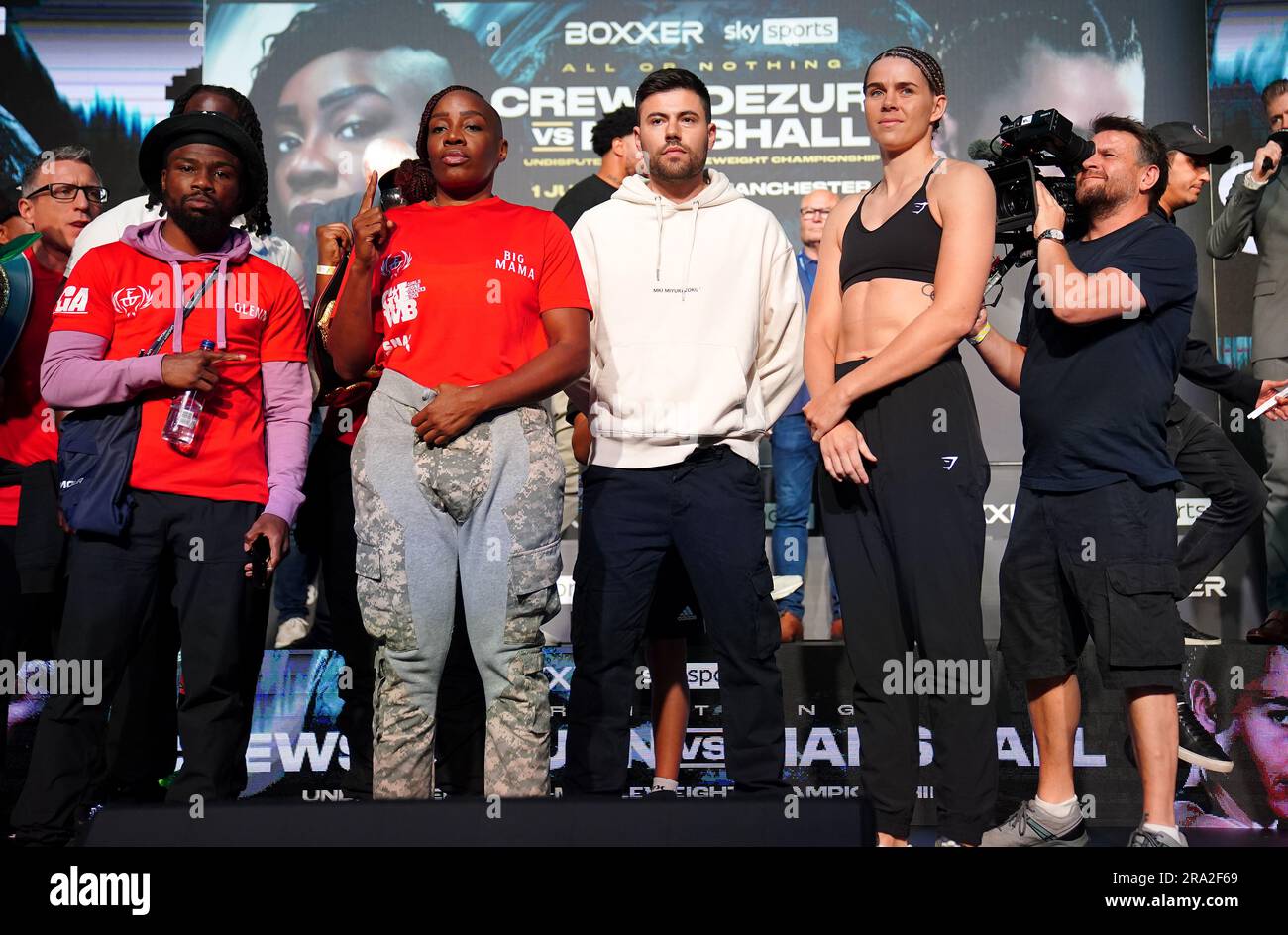 Boxers Franchon Crews-Dezurn and Savannah Marshall during a weigh in at ...