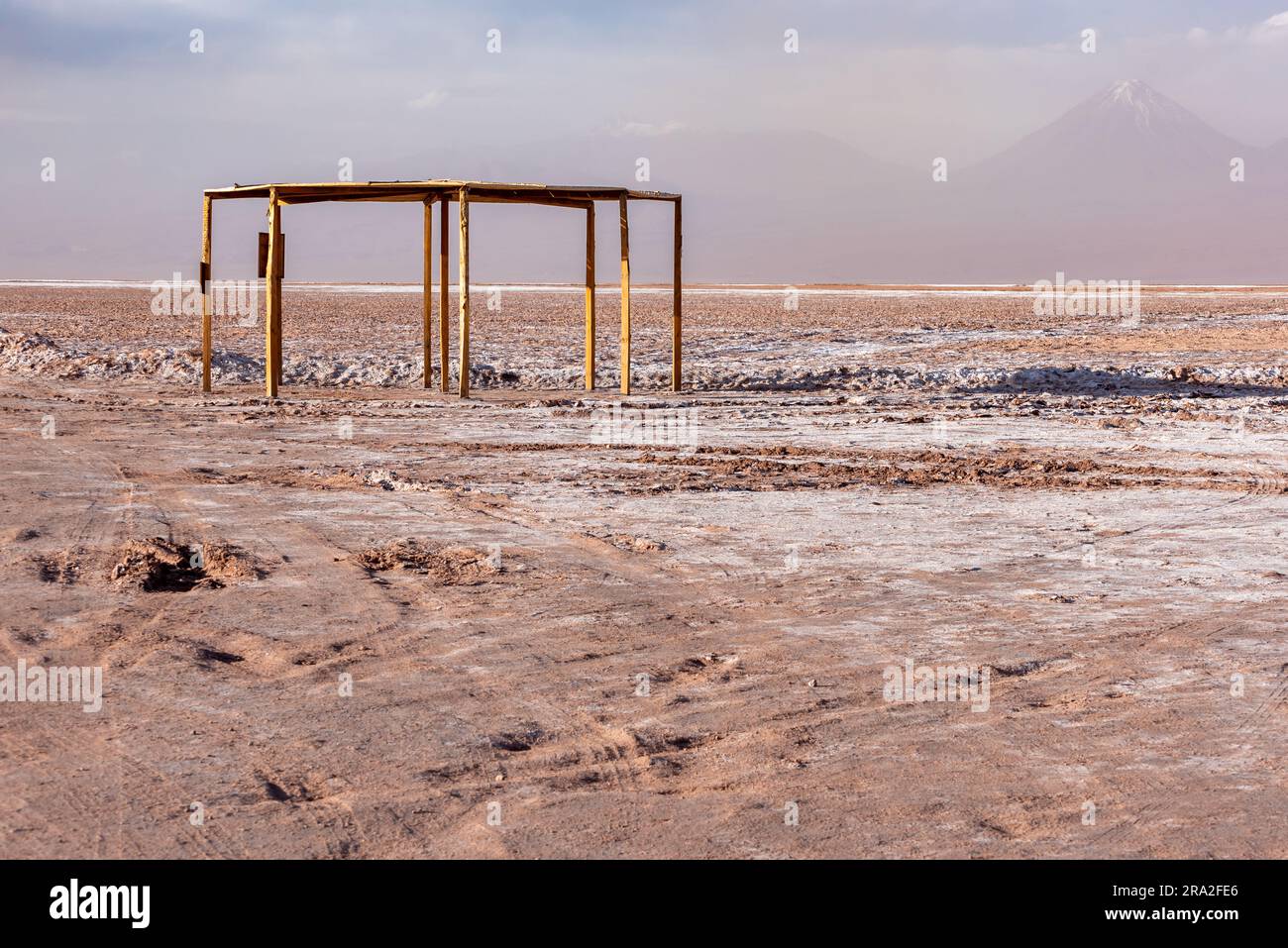 Abandoned structure at Atacama desert Stock Photo - Alamy