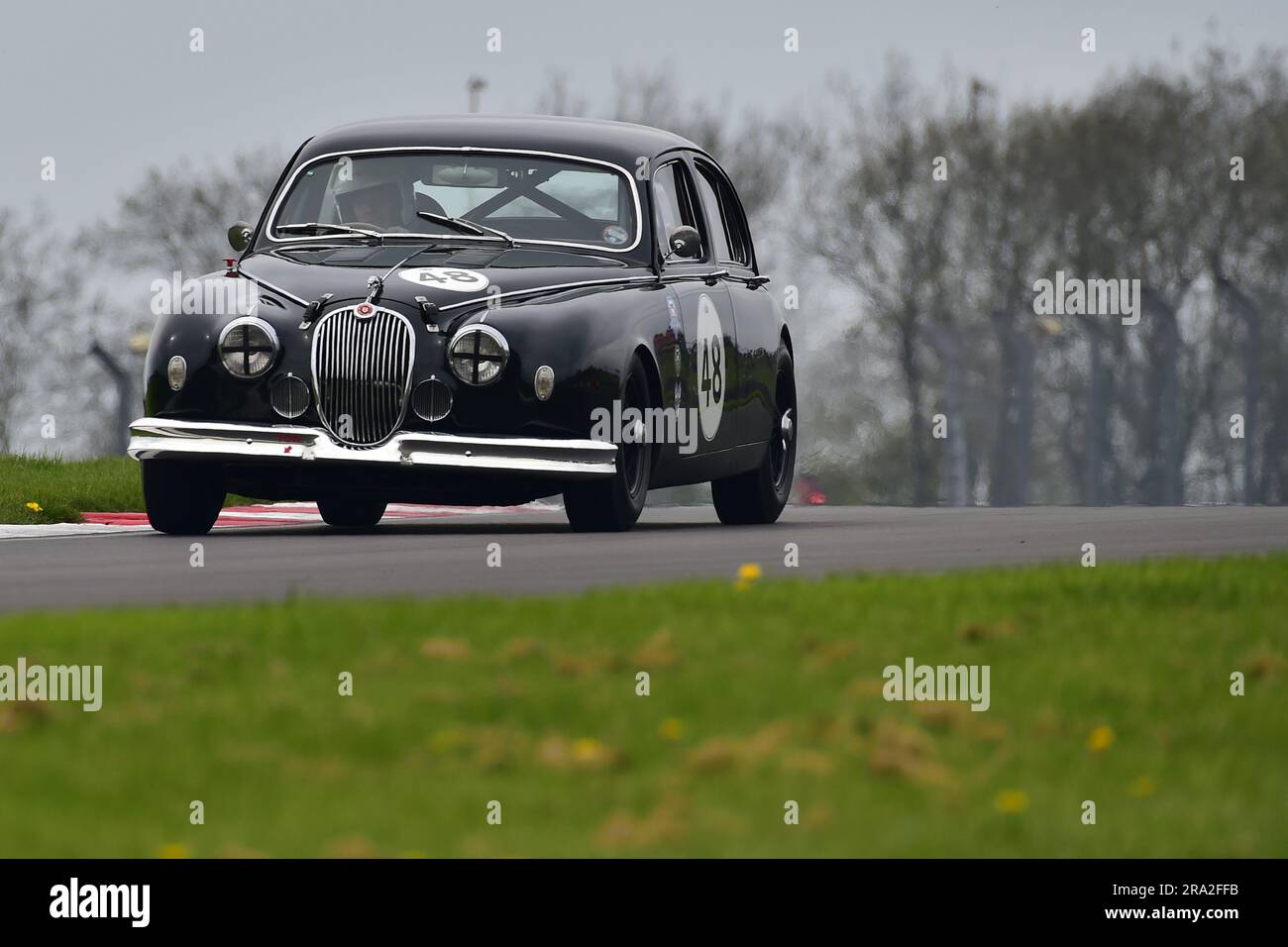 Richard Butterfield, Tom Butterfield, Jaguar Mk2, HRDC Jack Sears ...