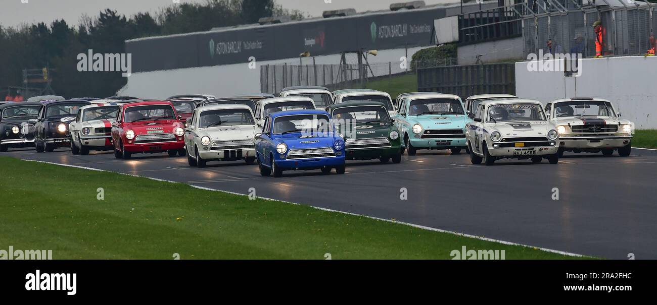 The start, HRDC Jack Sears Trophy for 1958-1966 Touring Cars, a forty ...