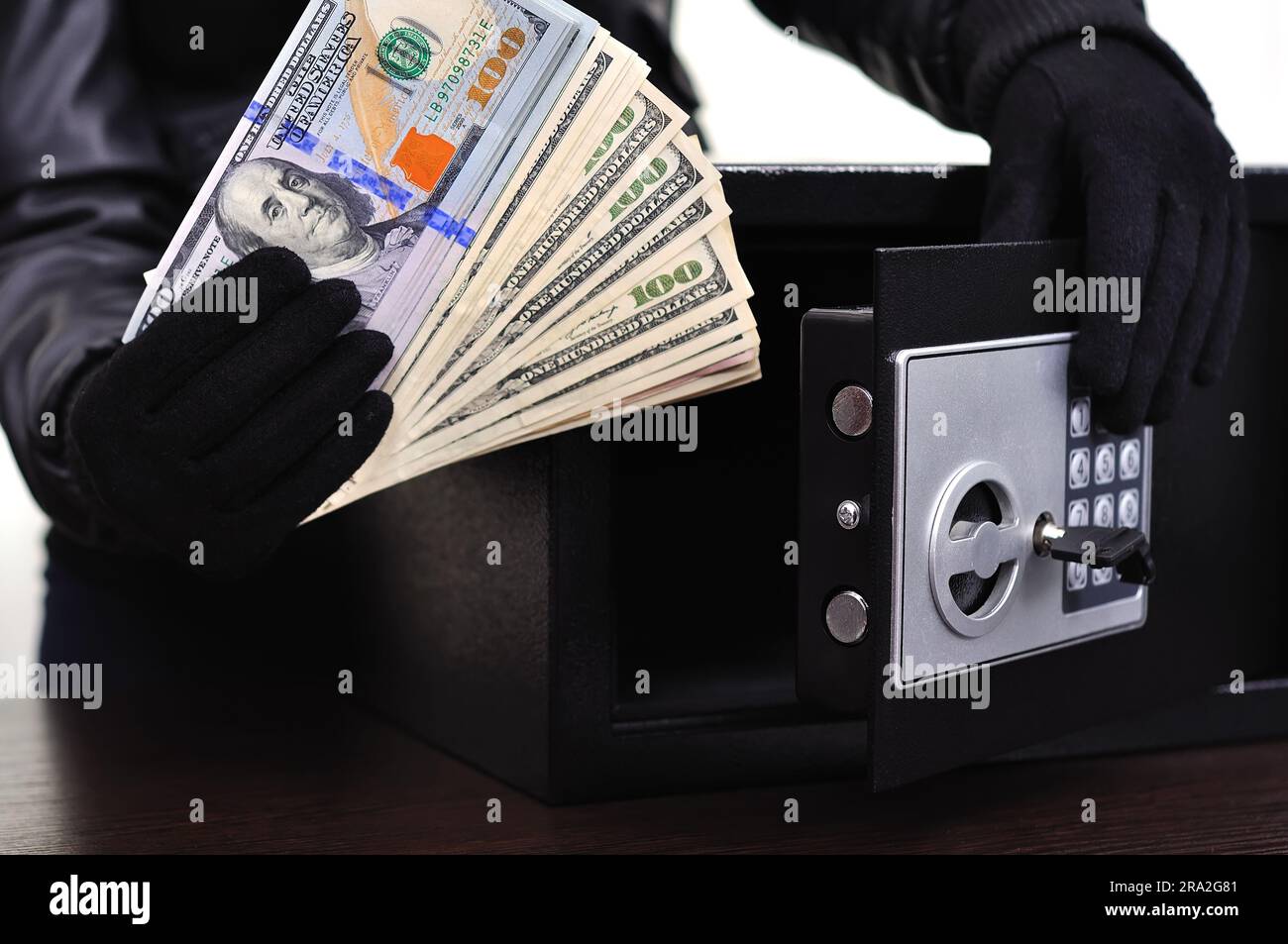 Money thief hi-res stock photography and images - Alamy