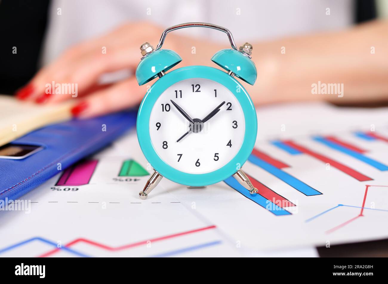 Office workplace alarm clock hi-res stock photography and images - Alamy