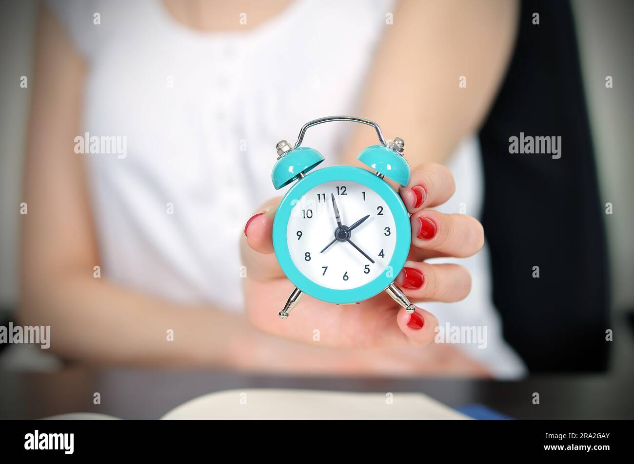 Hand women elegant hi-res stock photography and images - Alamy