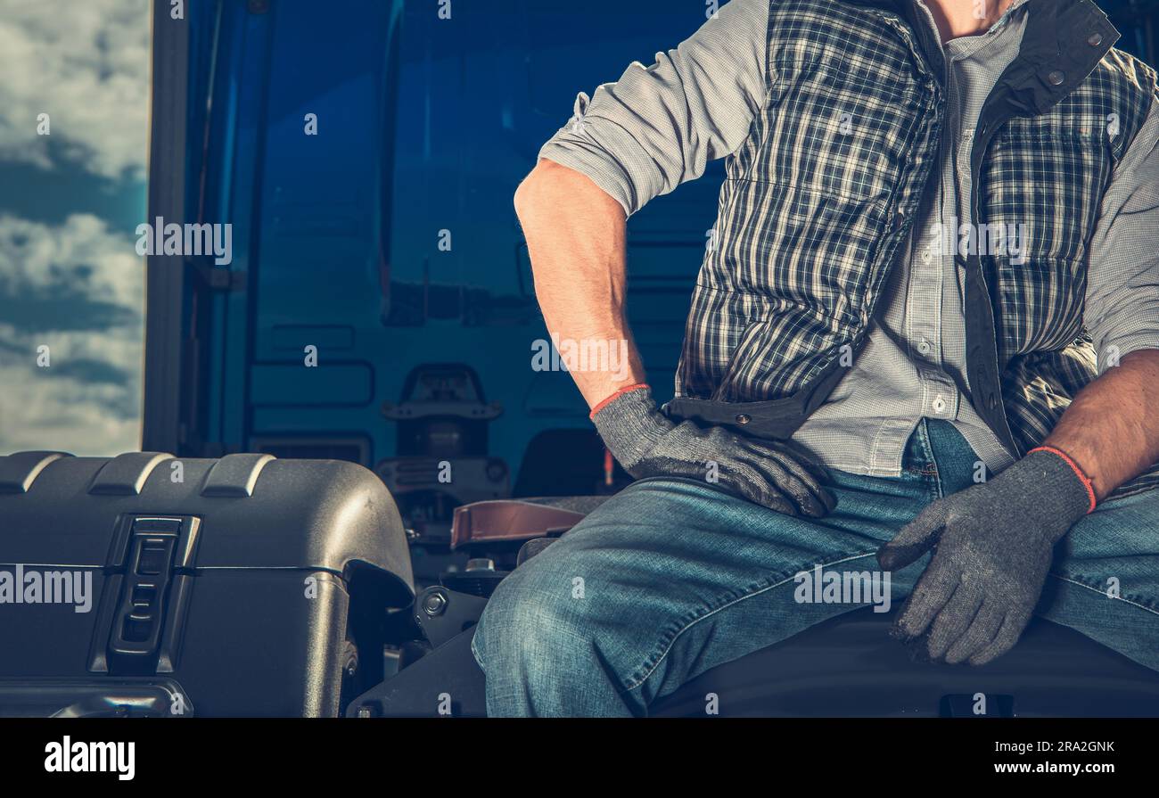 Awaiting the driver hi-res stock photography and images - Alamy