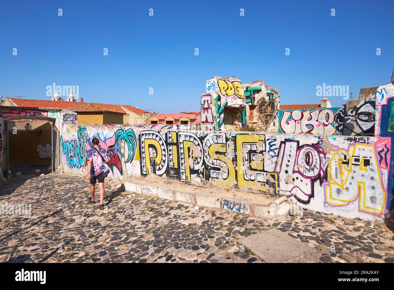 Portugal, Lisbon, Patio de Dom Fradique, crossing point to get to the ...