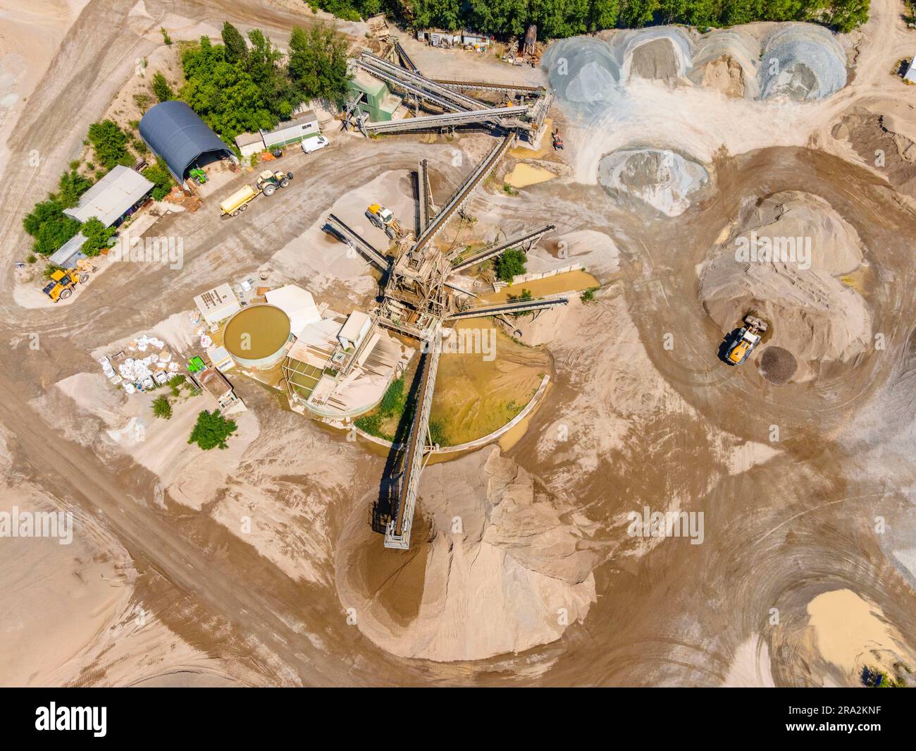 Aggregate extraction hi-res stock photography and images - Alamy