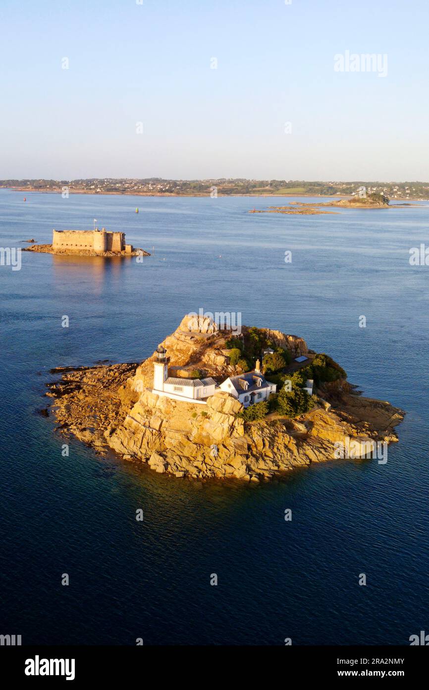 France, Finistere, Morlaix bay, Carantec, Louet island and Taureau ...