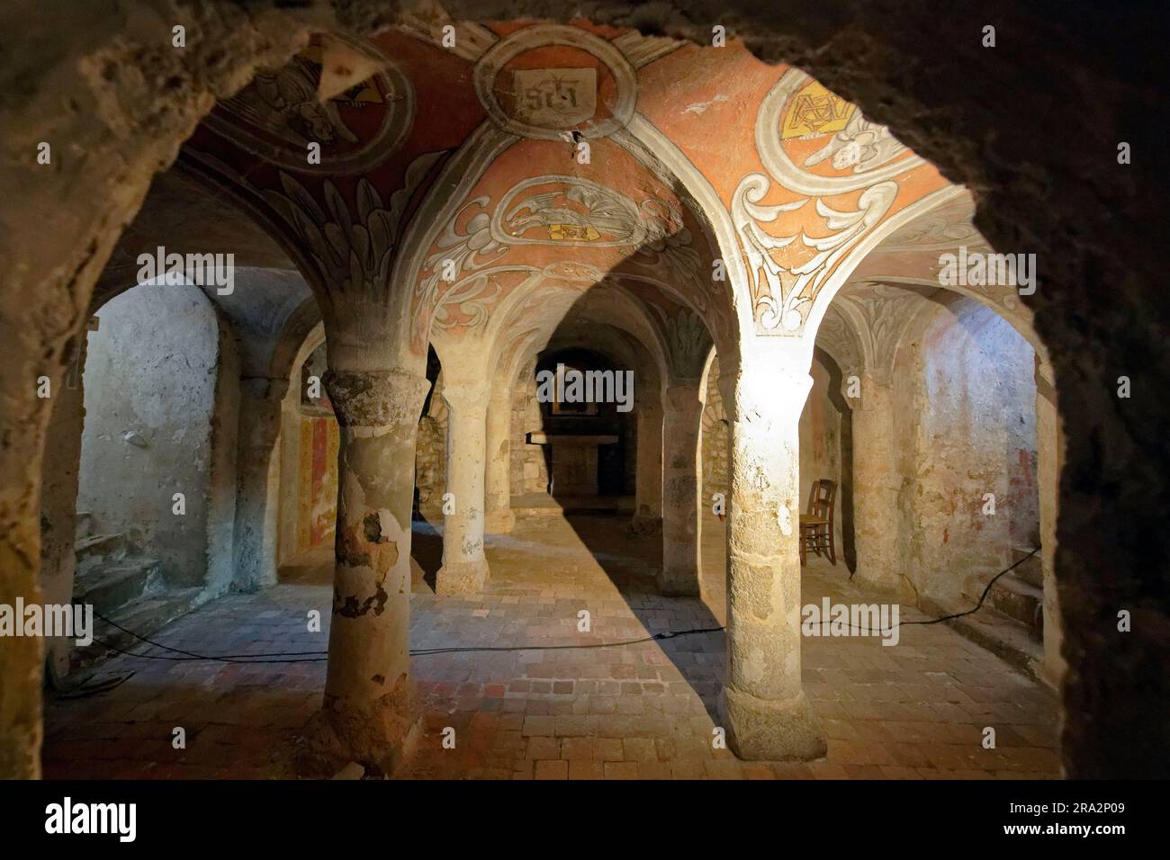 Angel sculpture erosion hi-res stock photography and images - Alamy